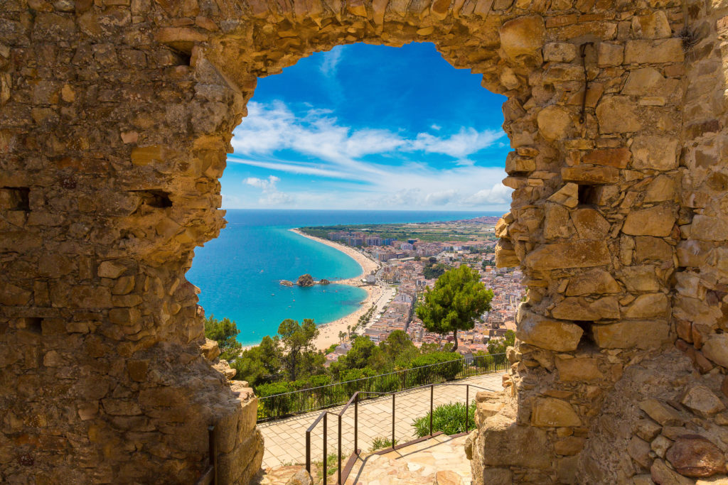 A walk in the historic centre of Blanes