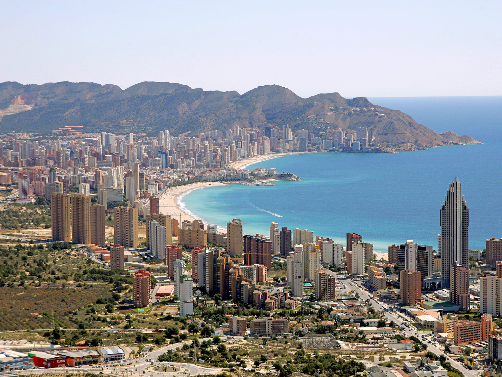 Benidorm’s Iconic Skyline: What to See - Club Villamar