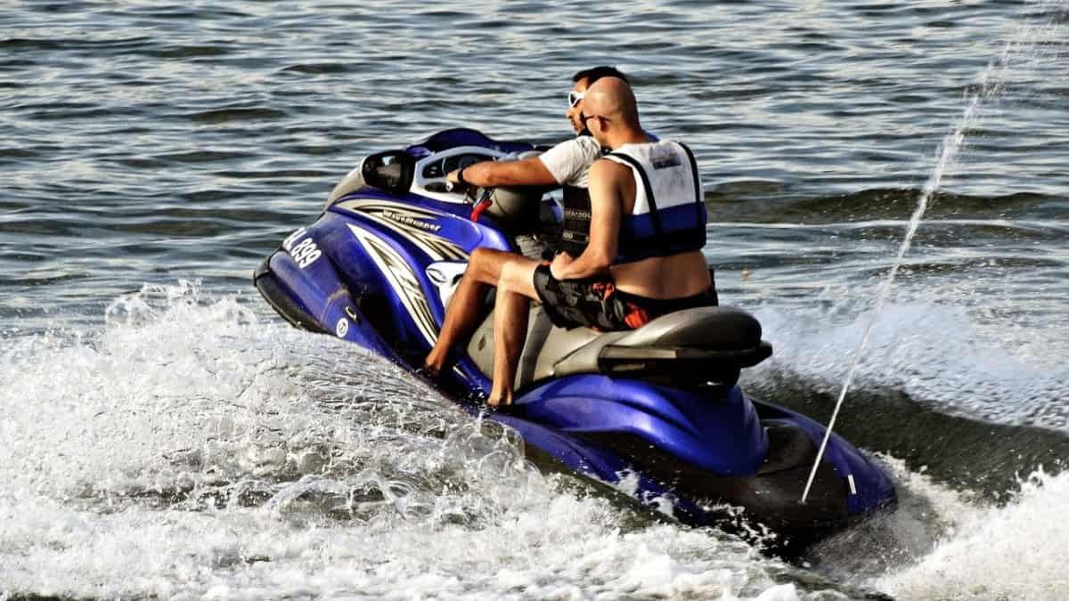 Jet skiing in Lloret de Mar (Costa Brava): Feel the adrenaline at sea ...