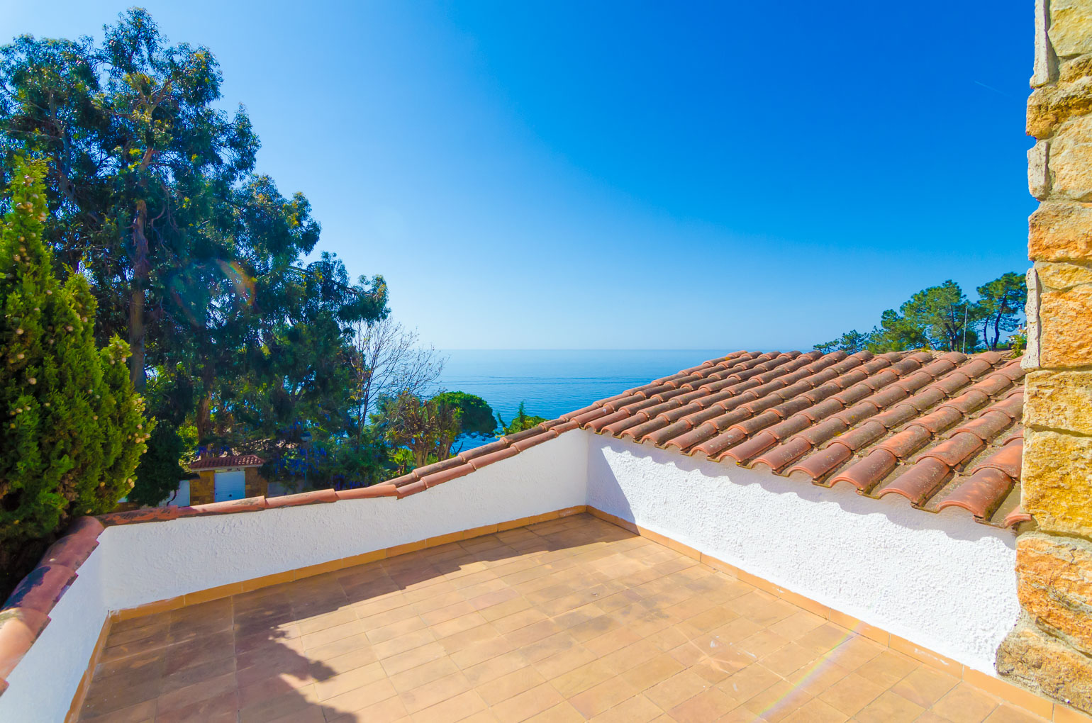 For Rent Detached Holiday villa Cibera near Lloret de Mar for 9 people ...